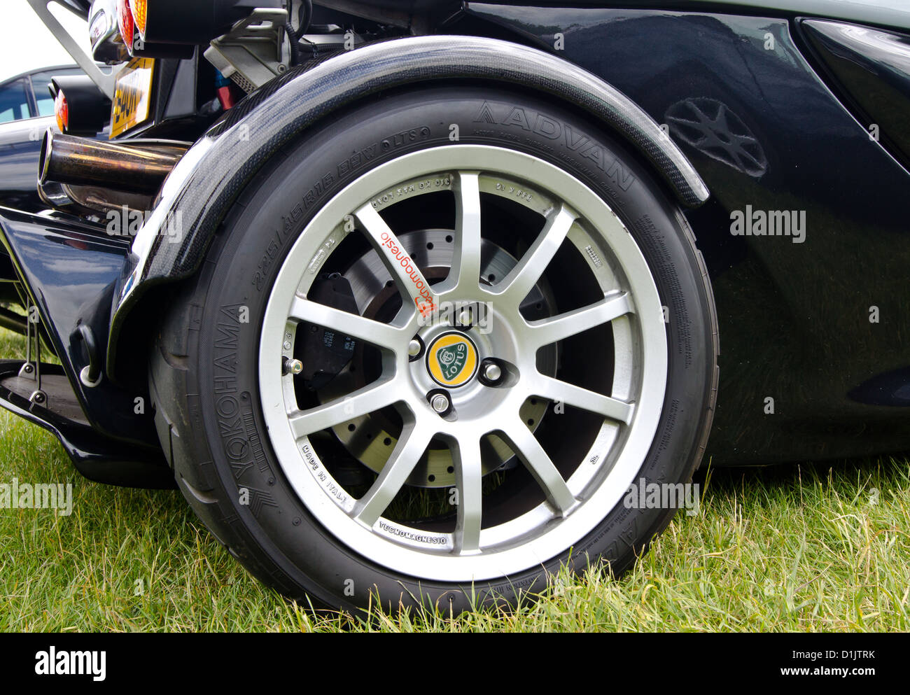 Woburn classic car day close up of a Lotus wheel Stock Photo - Alamy