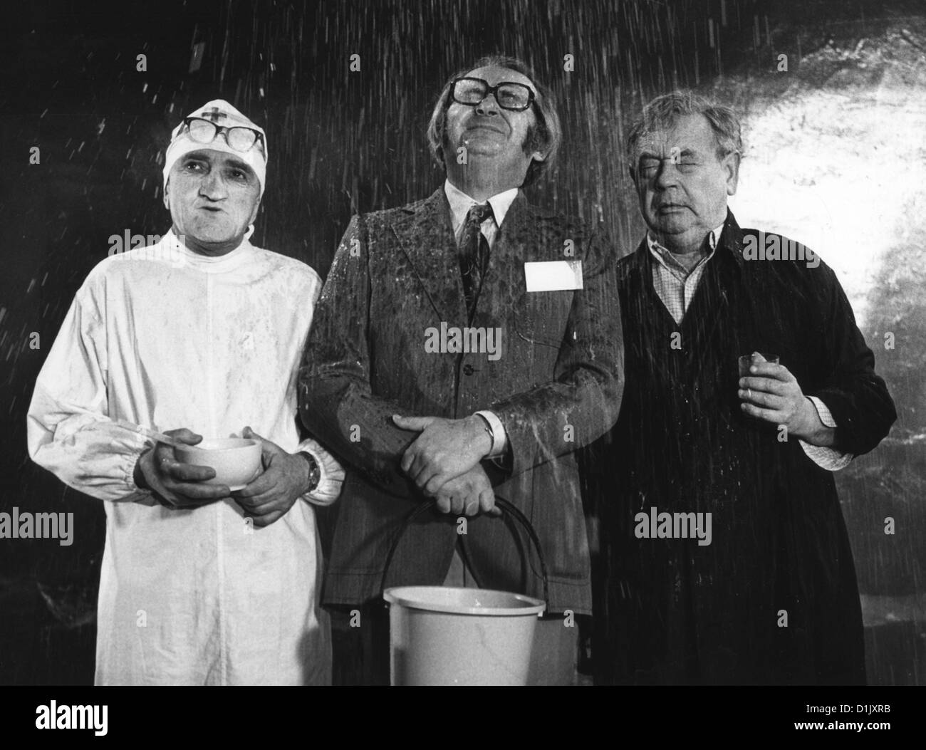 Zirkus Im Zirkus Cirkus V Cirkuse Szenenbild Stock Photo - Alamy