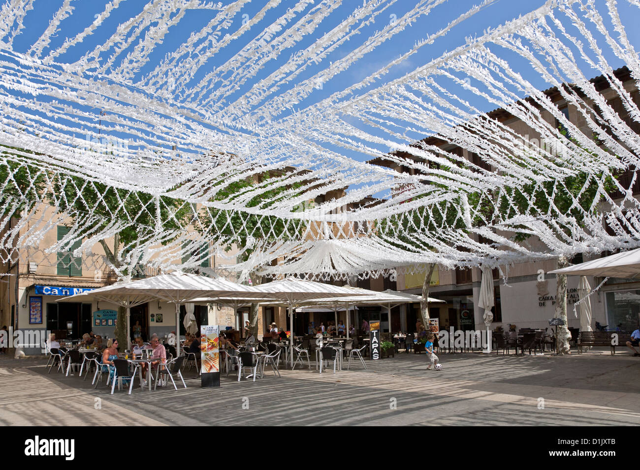 Pollensa square hi-res stock photography and images - Alamy