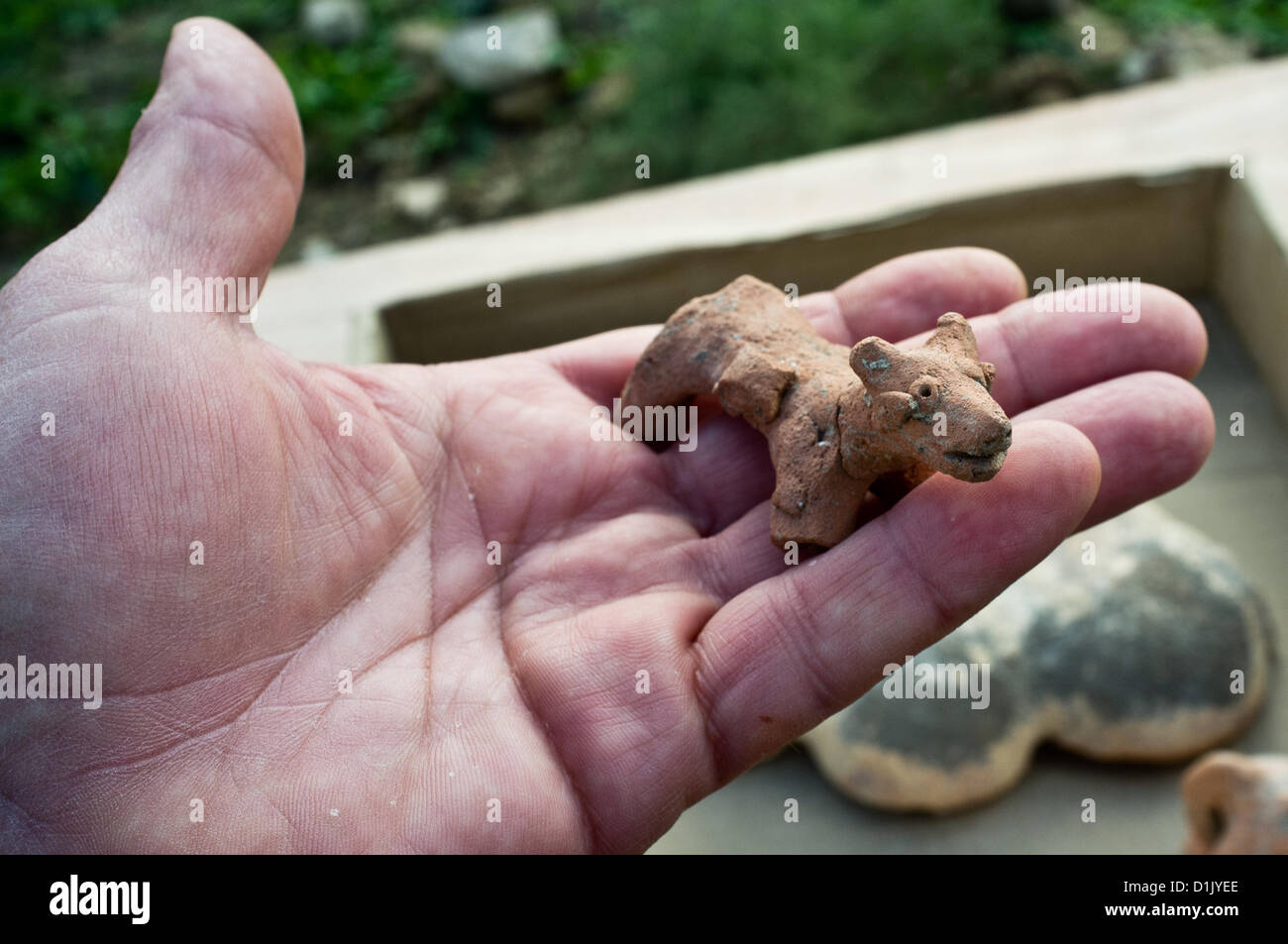 Small pottery figurines excavated at Tel-Motza provide rare evidence of ...