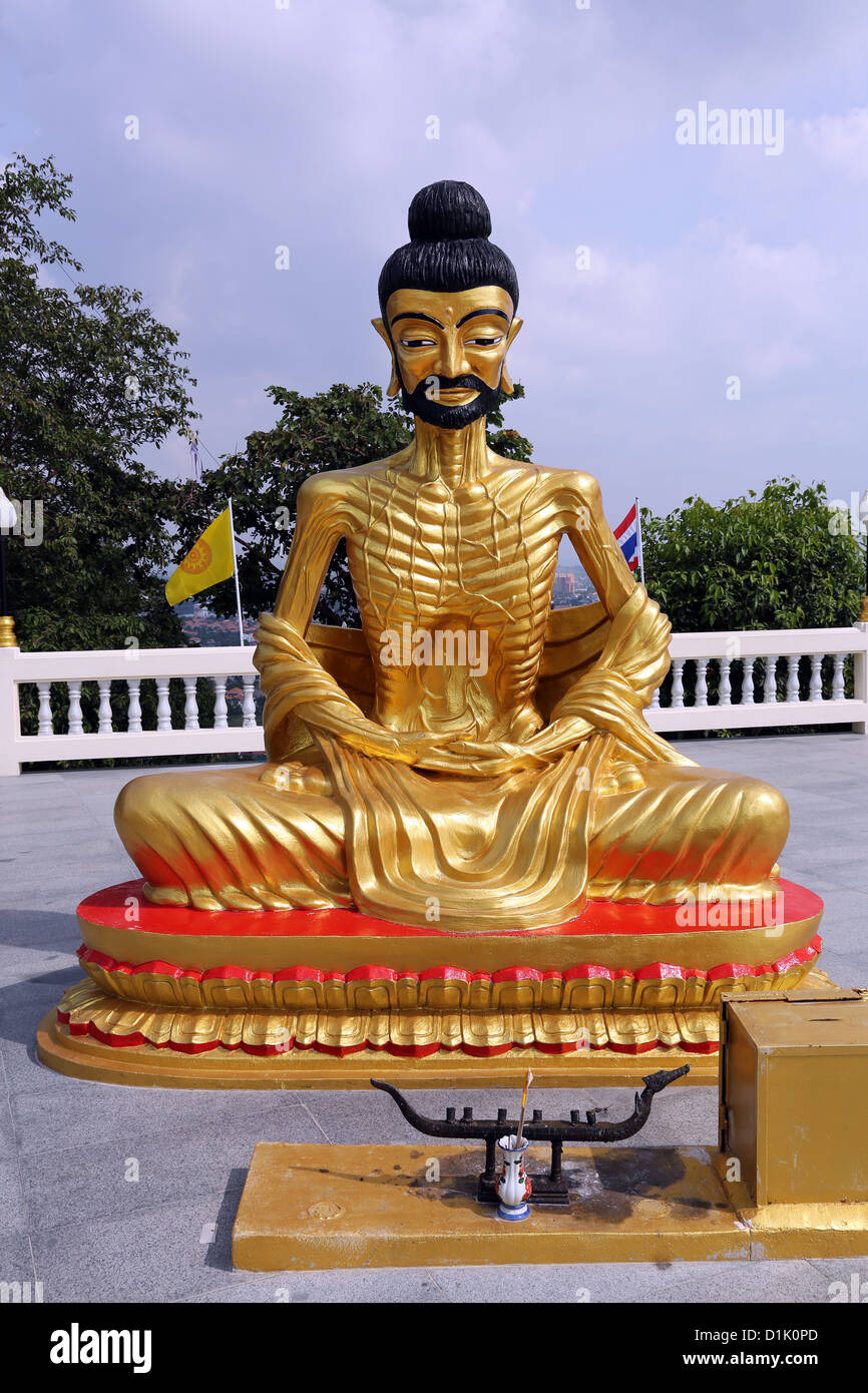 Golden bat statue hi-res stock photography and images - Alamy