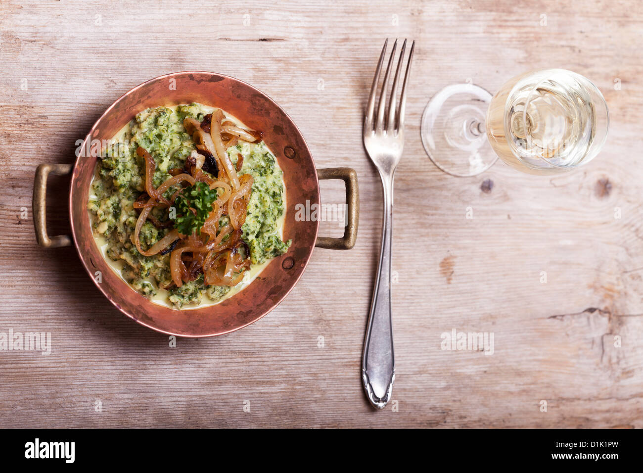 bavarian spinach spaetzle pasta dish Stock Photo - Alamy