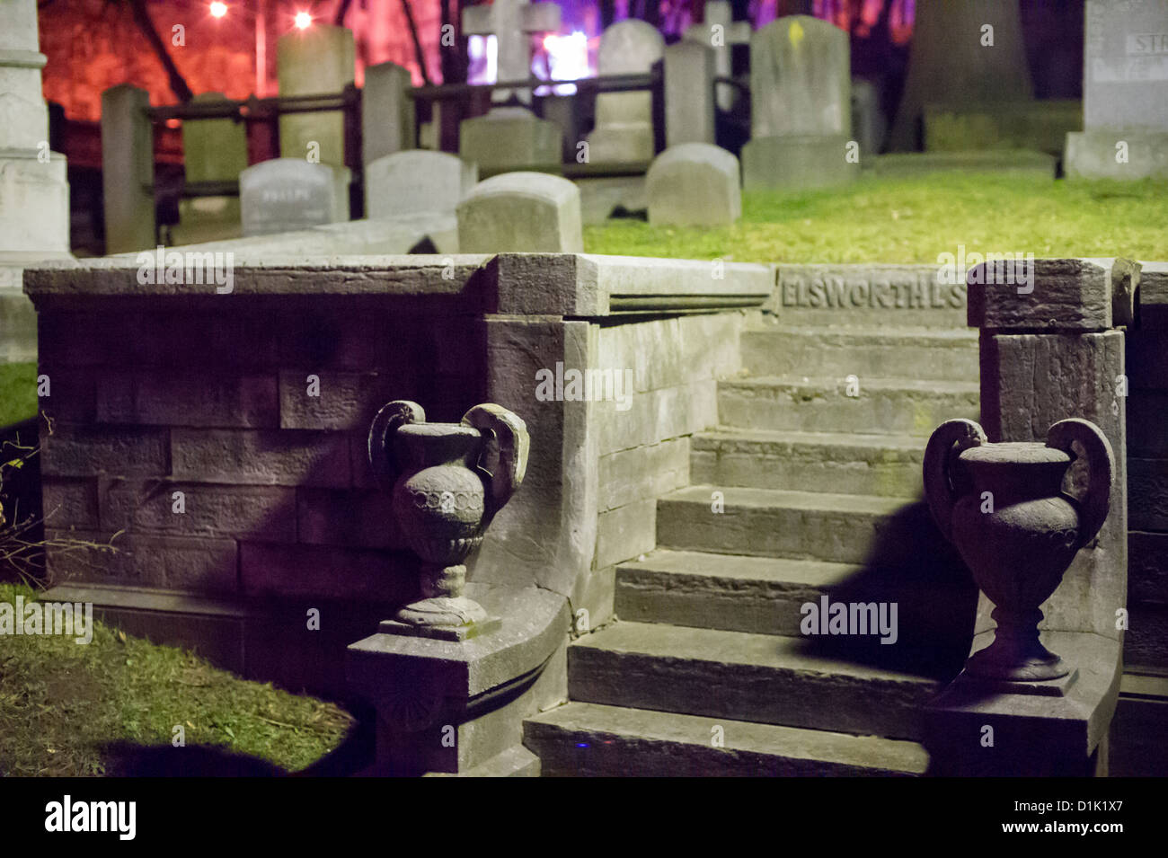 The Trinity Church Cemetery and Mausoleum in the New York neighborhood ...