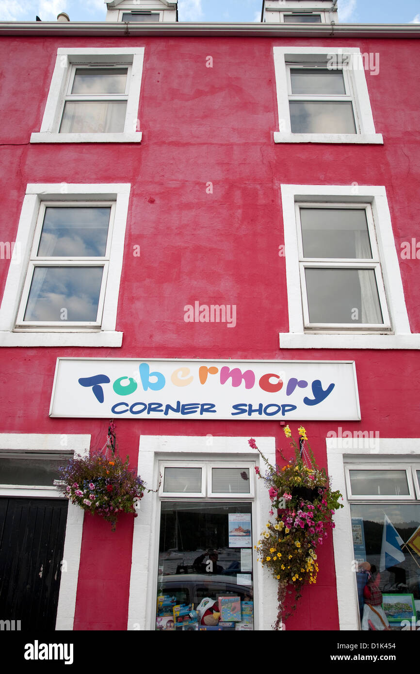 Tobermory corner shop hi-res stock photography and images - Alamy