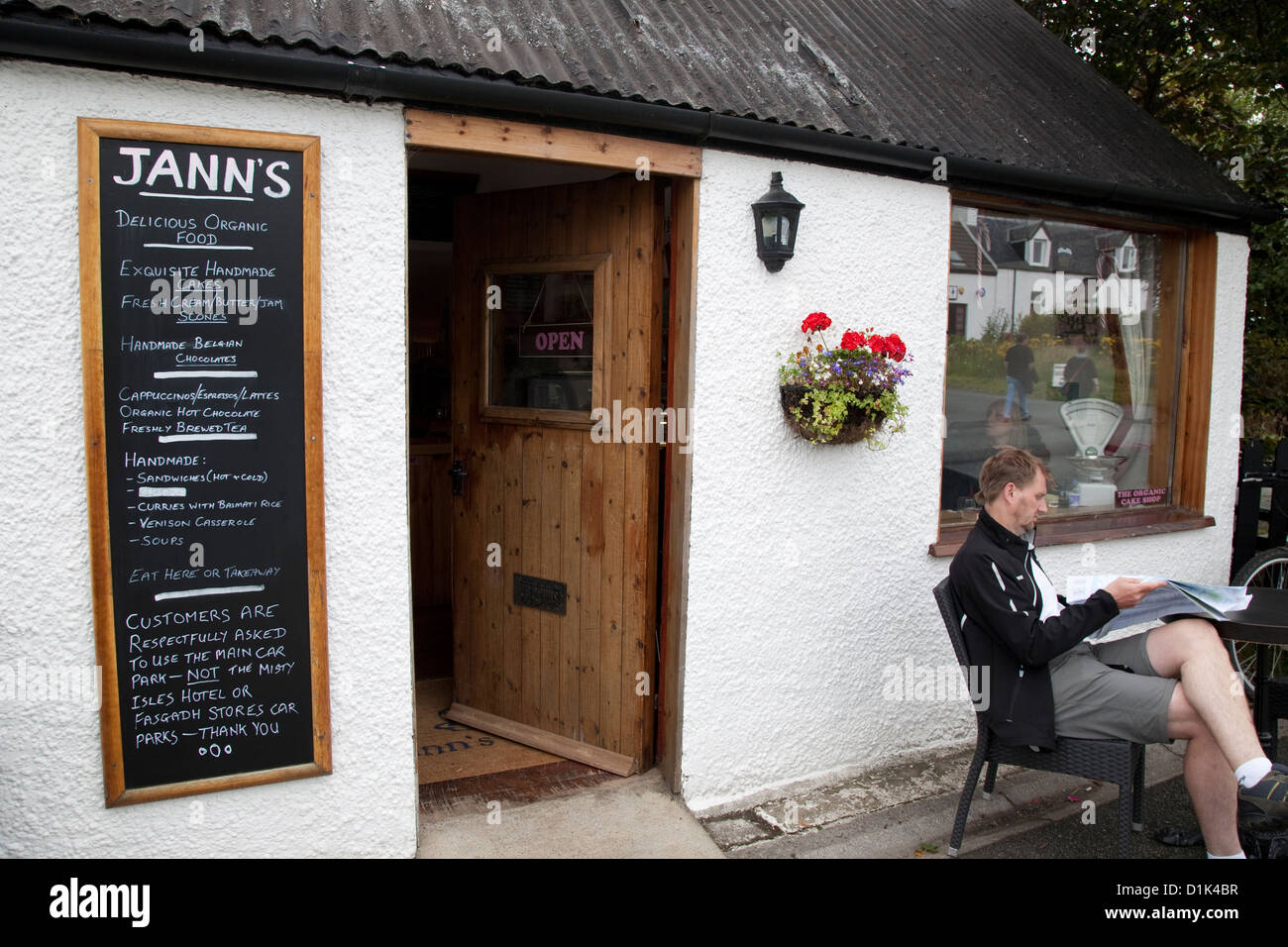 Skye shop hi-res stock photography and images - Alamy