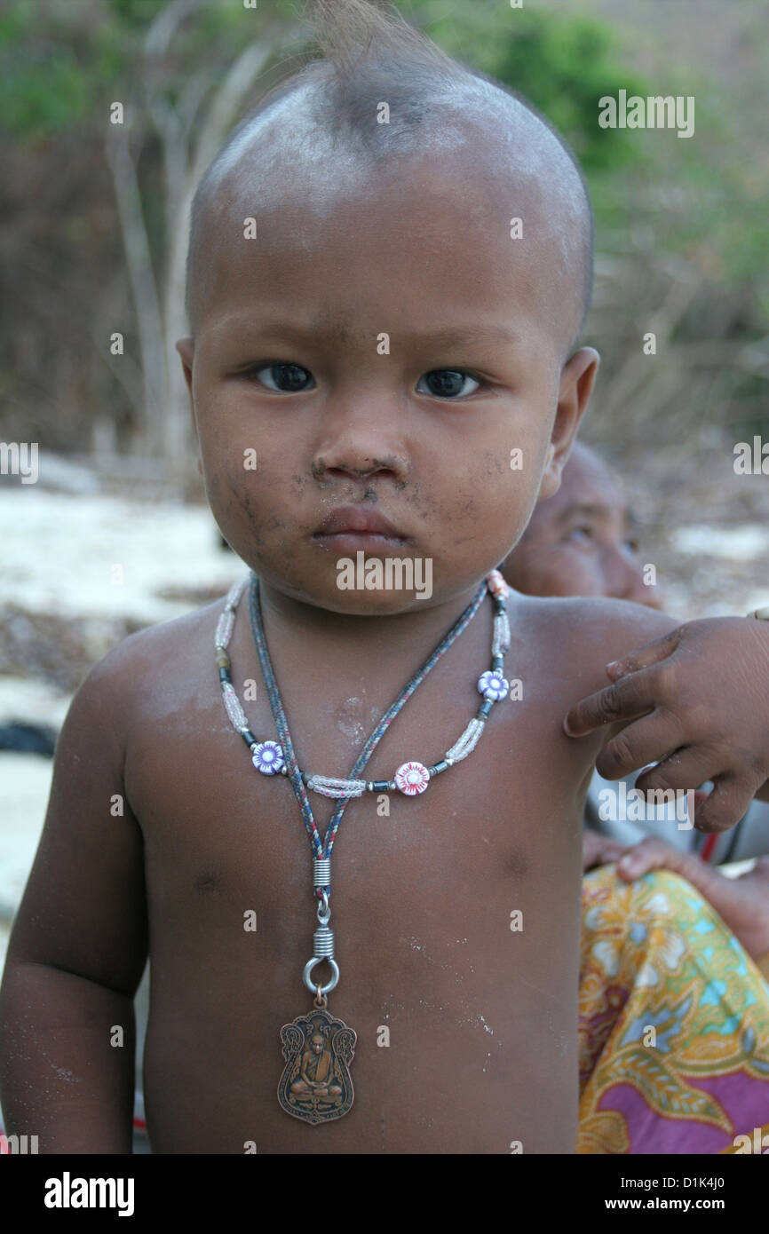 The Moken children in Koh Surin Stock Photo - Alamy