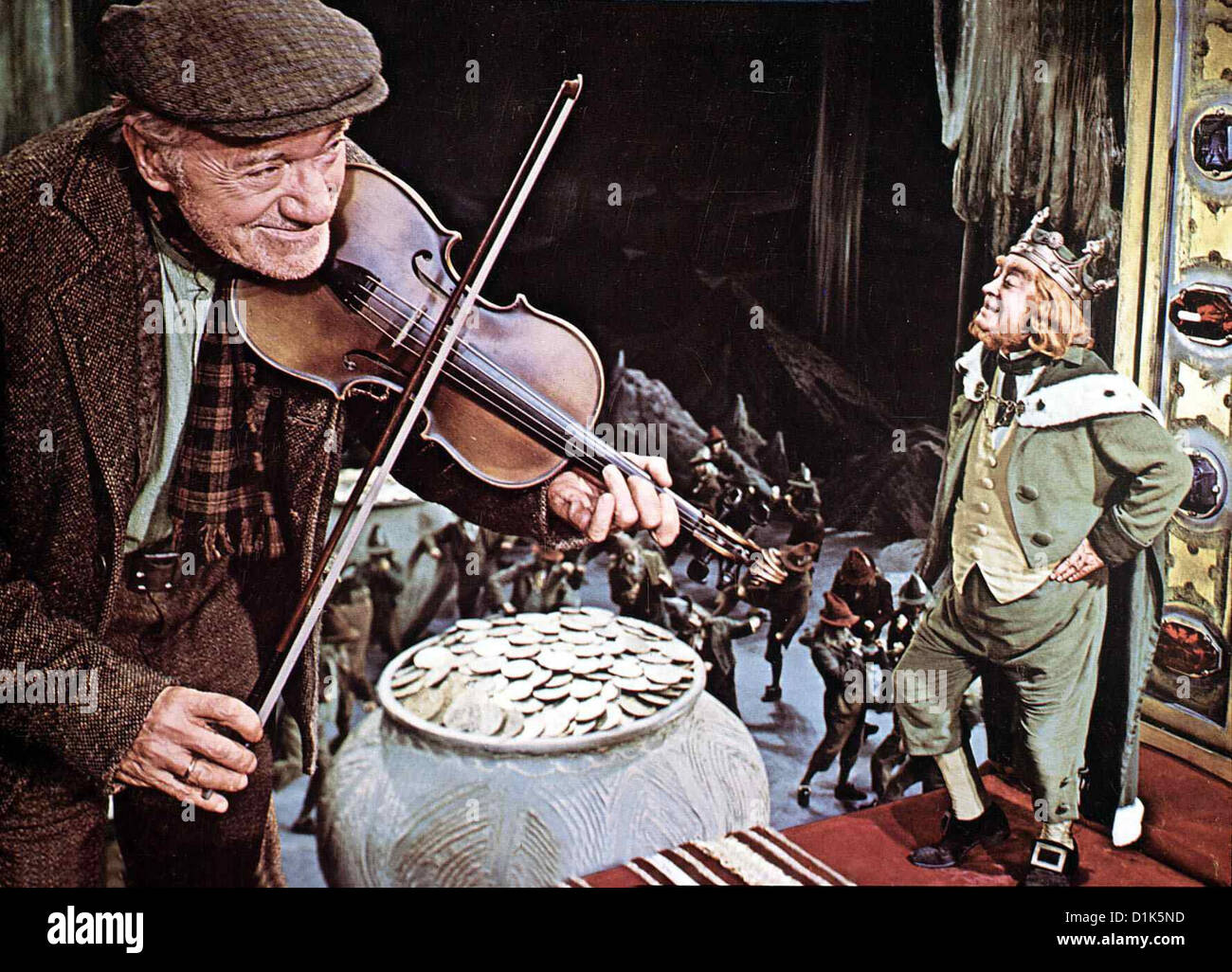 Das Geheimnis Der Verwunschenen Hoehle Darby O'gill Little People ...