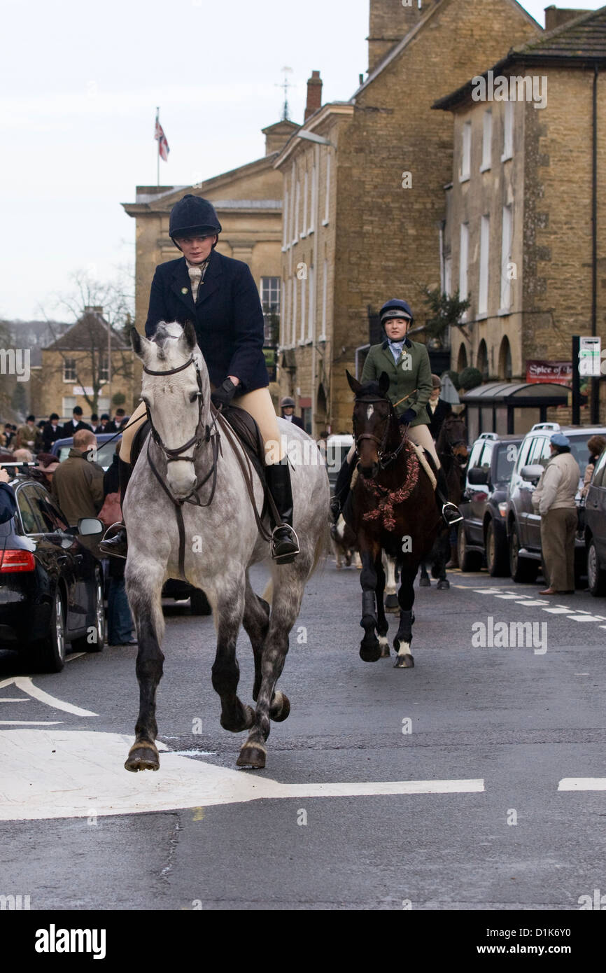 Trained huntsman hi-res stock photography and images - Alamy