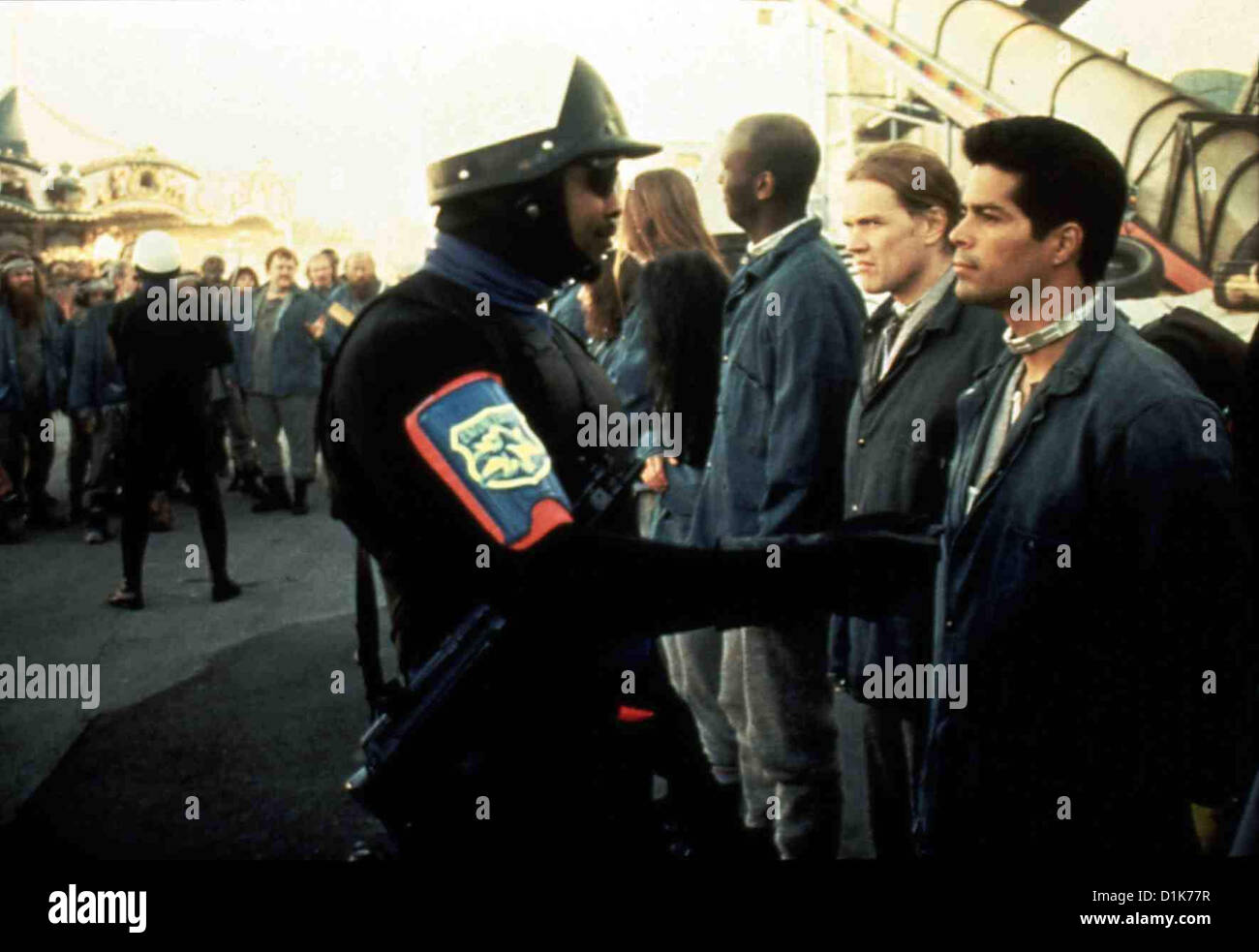 Deadlocked - Flucht Aus Zone 14 Deadlocked - Escape From Zone 14 Esai ...