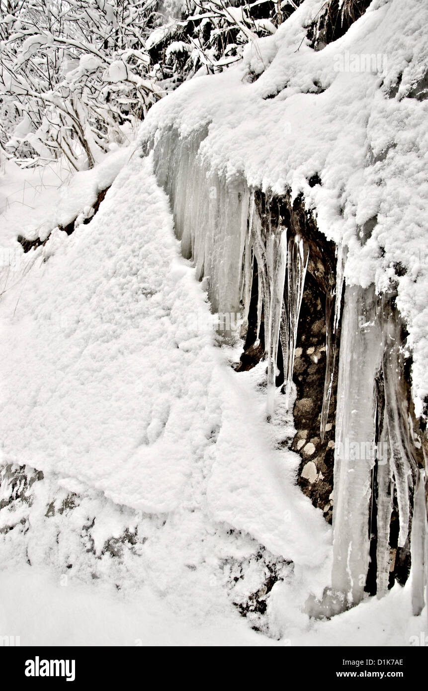 Ice and rock formation hi-res stock photography and images - Alamy