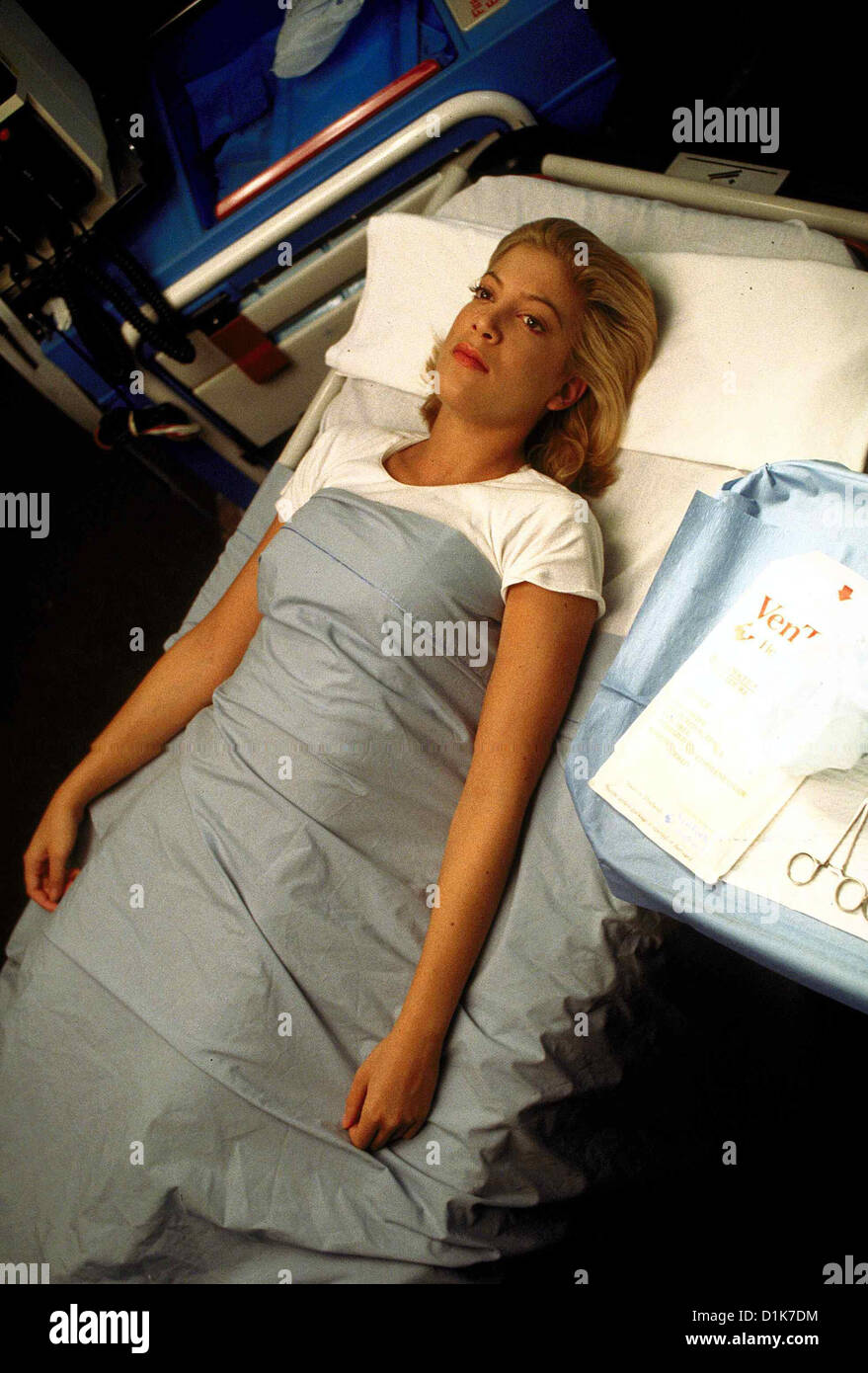 Tod Eines Cheerleaders Death Cheerleader Hr Tori Spelling Stacy (Tori ...