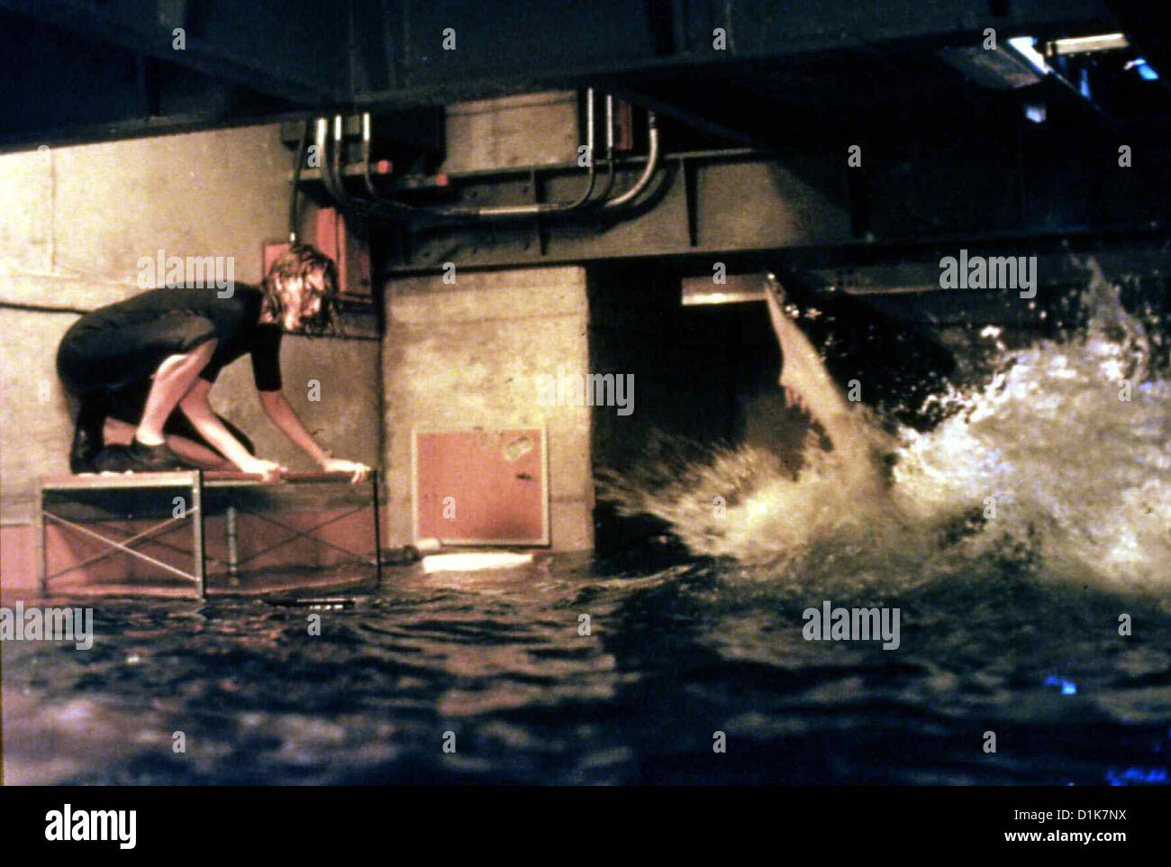 Saffron burrows deep blue sea hi-res stock photography and images - Alamy