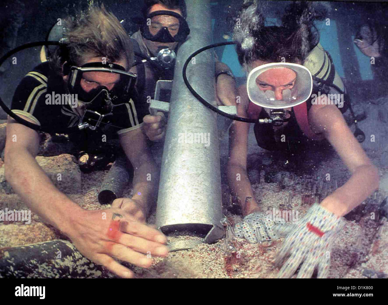 Jacqueline bisset the deep hi-res stock photography and images - Alamy