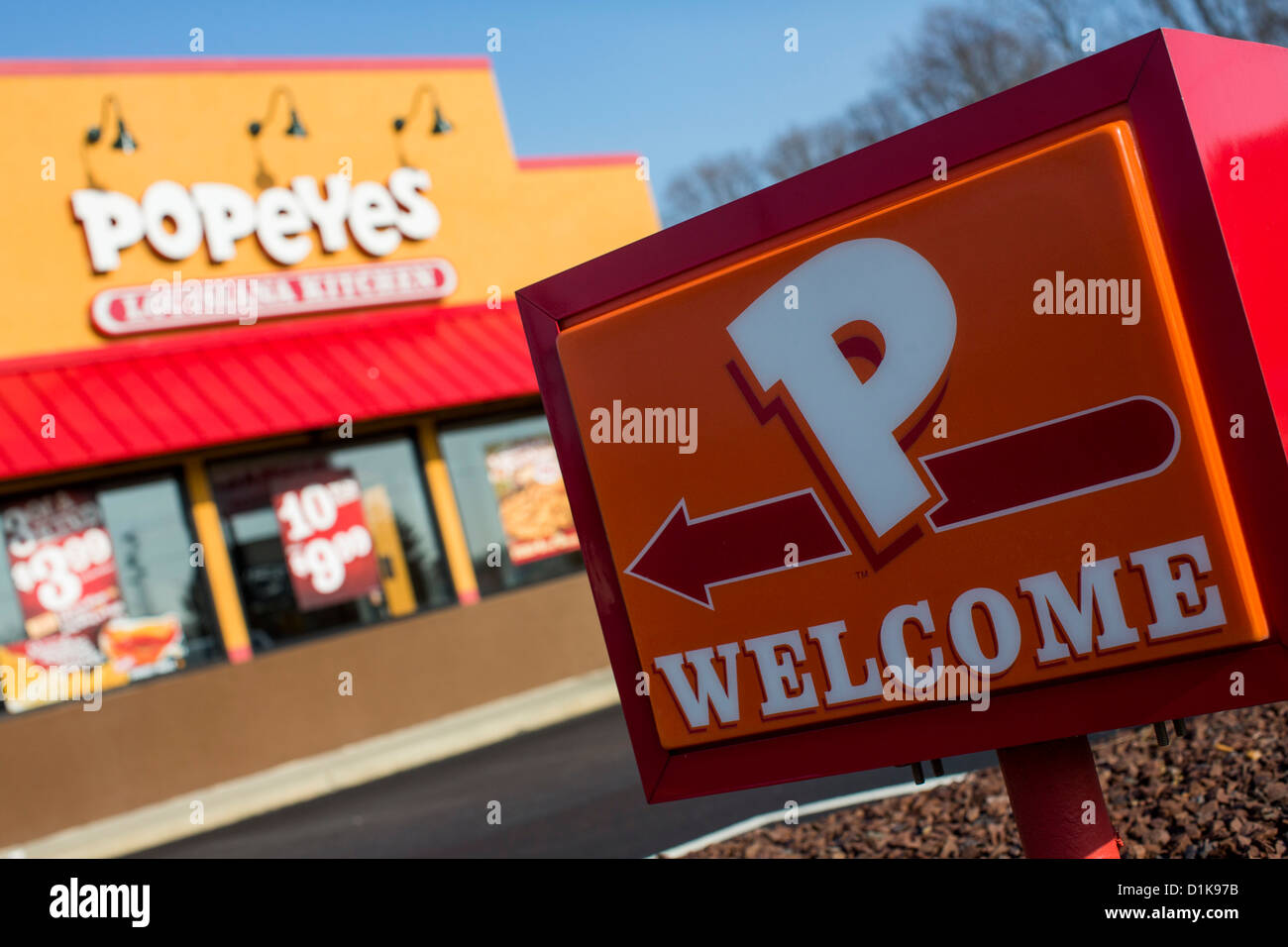 A Popeyes Lousiana Kitchen fast food restaurant Stock Photo - Alamy