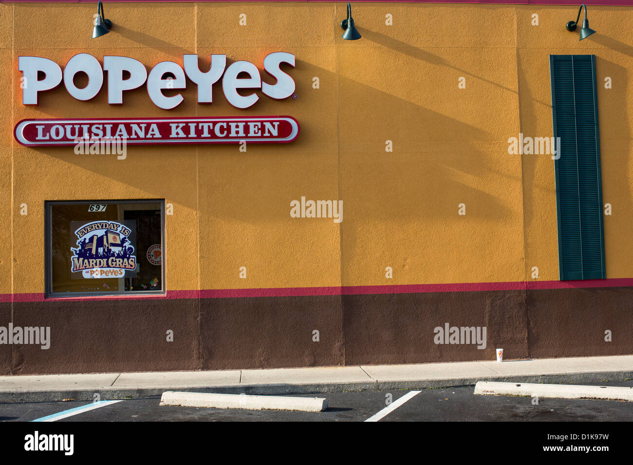 A Popeyes Lousiana Kitchen fast food restaurant Stock Photo - Alamy