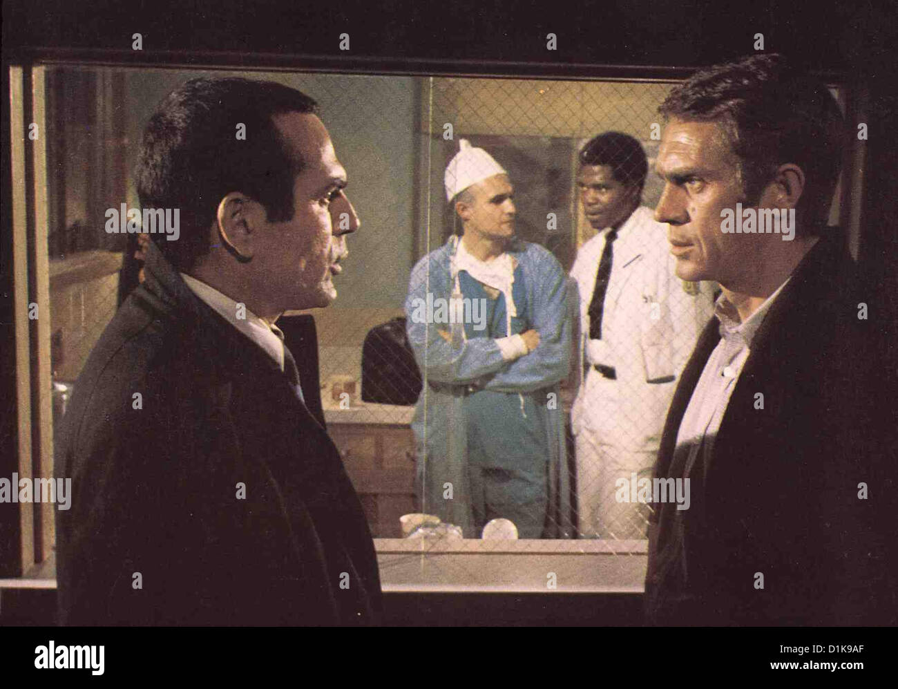 Don Gordon Steve Mcqueen PAPILLON 1973 Steve McQueen, Dustin Hoffman