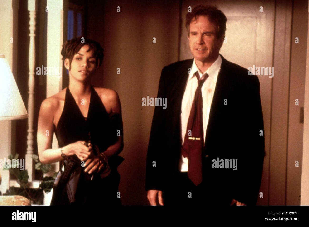 Bulworth bulworth nina halle berry hi-res stock photography and images ...