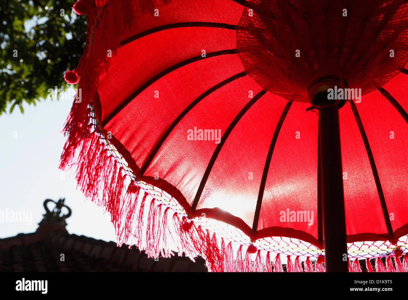 Bali indonesia balinese umbrella hi-res stock photography and images ...