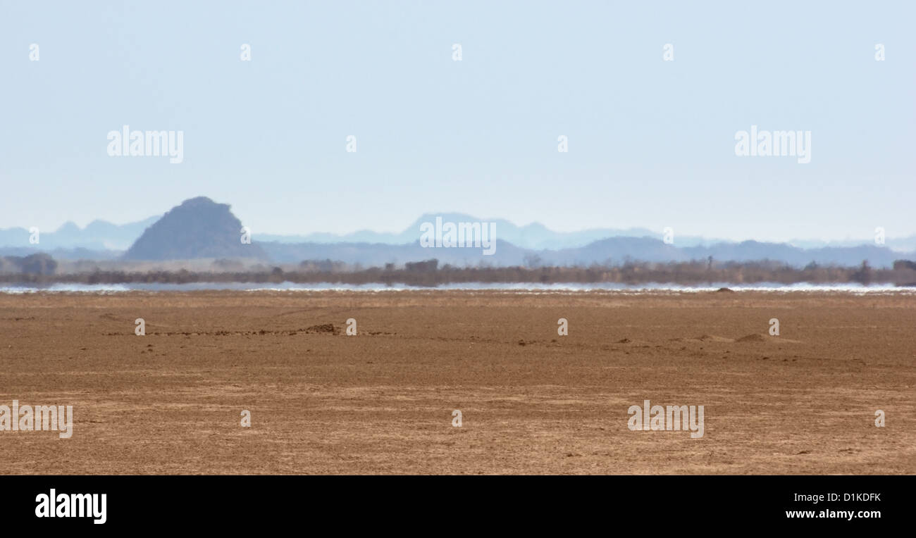Mirage illusion hi-res stock photography and images - Alamy