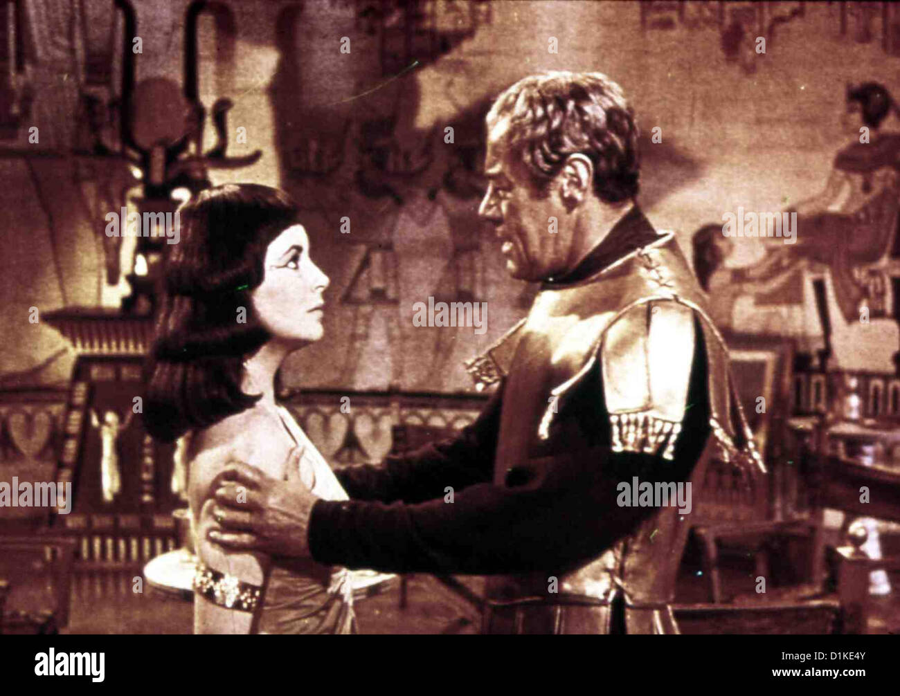 Cleopatra Cleopatra Cleopatra (Elizabeth Taylor), Caesar (Rex Harrison ...