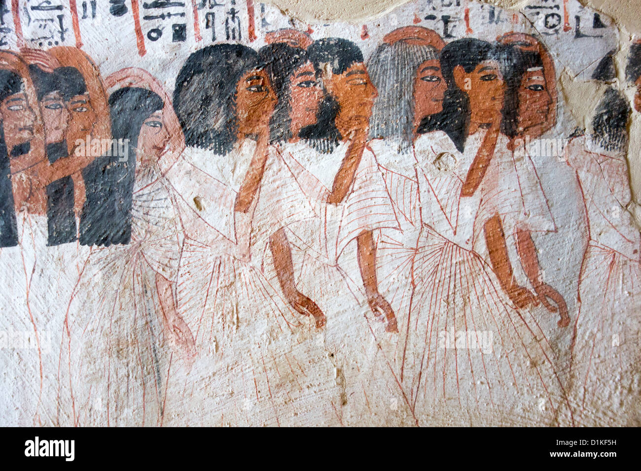 Pleated clothing egypt hi-res stock photography and images - Alamy