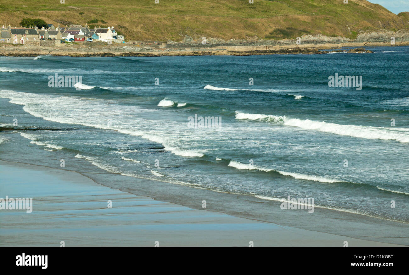 SANDEND A SMALL VILLAGE ON THE ABERDEENSHIRE COAST OF SCOTLAND Stock ...