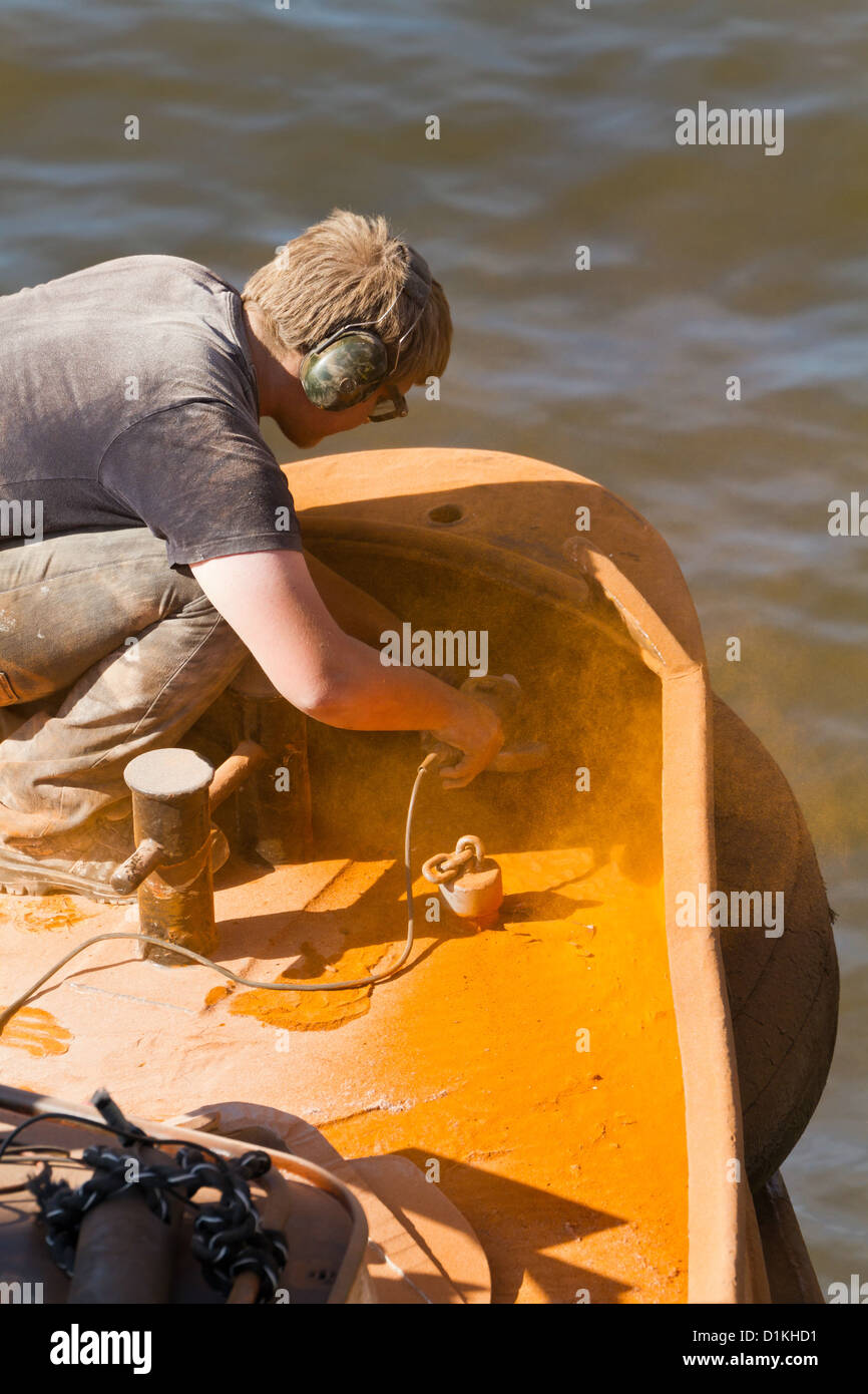 River port maintaining hi-res stock photography and images - Alamy