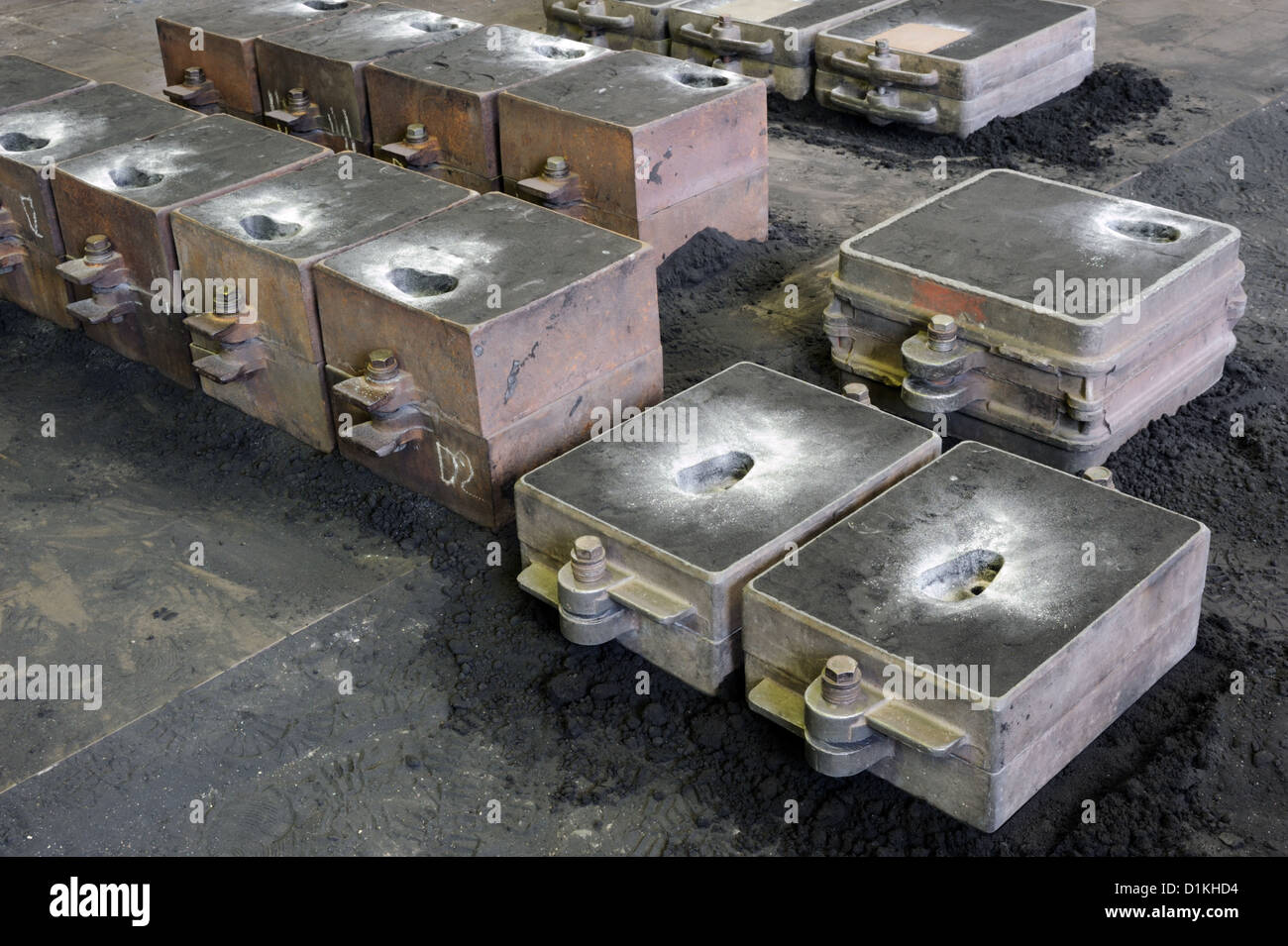 Foundry, sand molded casting, molding flasks Stock Photo - Alamy