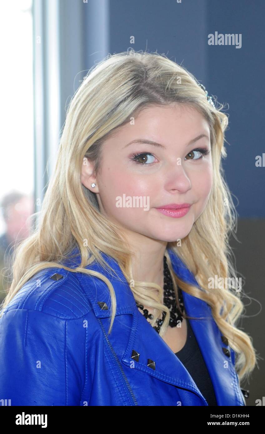 Stefanie scott empire hi-res stock photography and images - Alamy