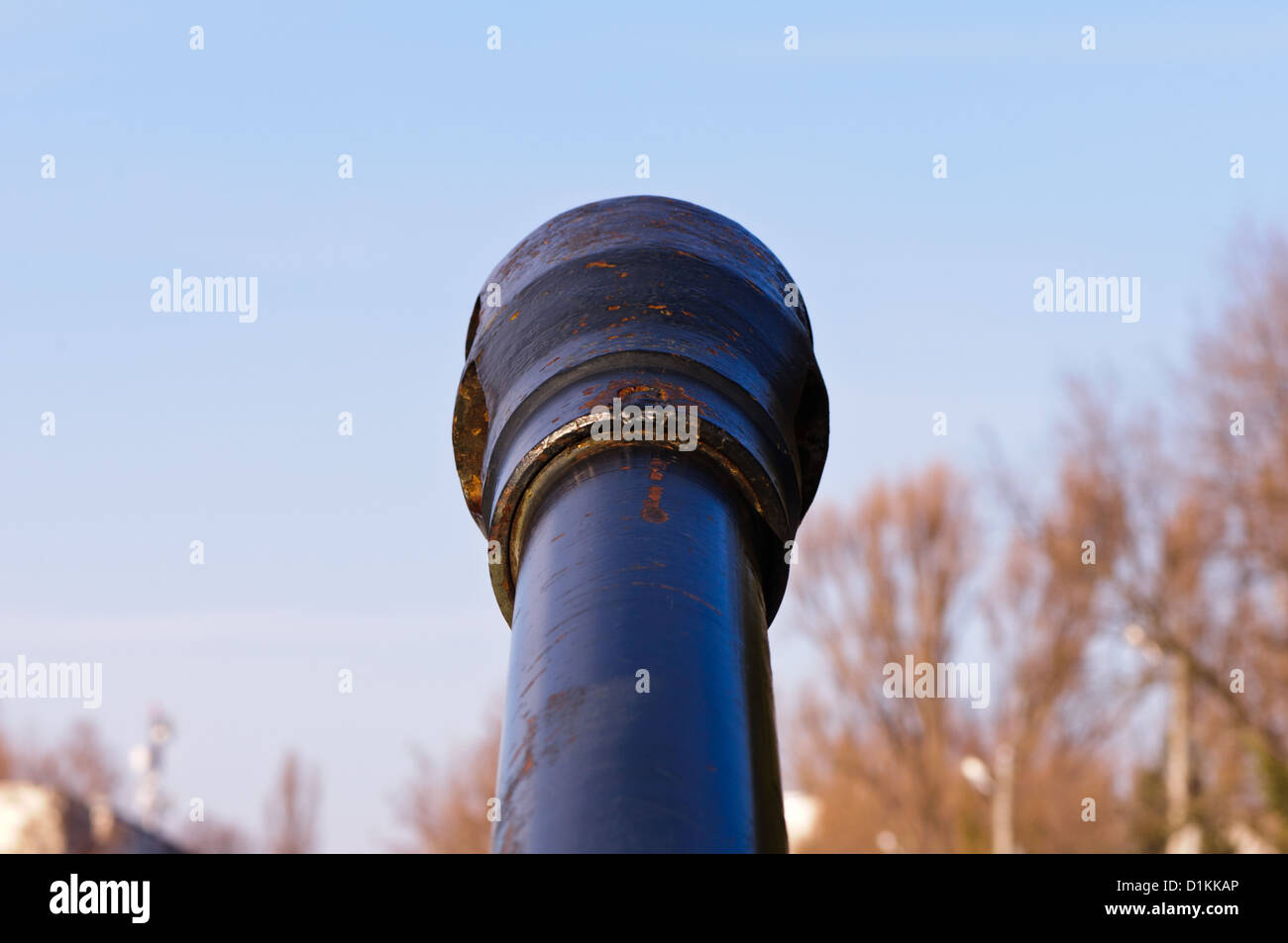 Field-gun, World War II, rusty barrel Stock Photo - Alamy