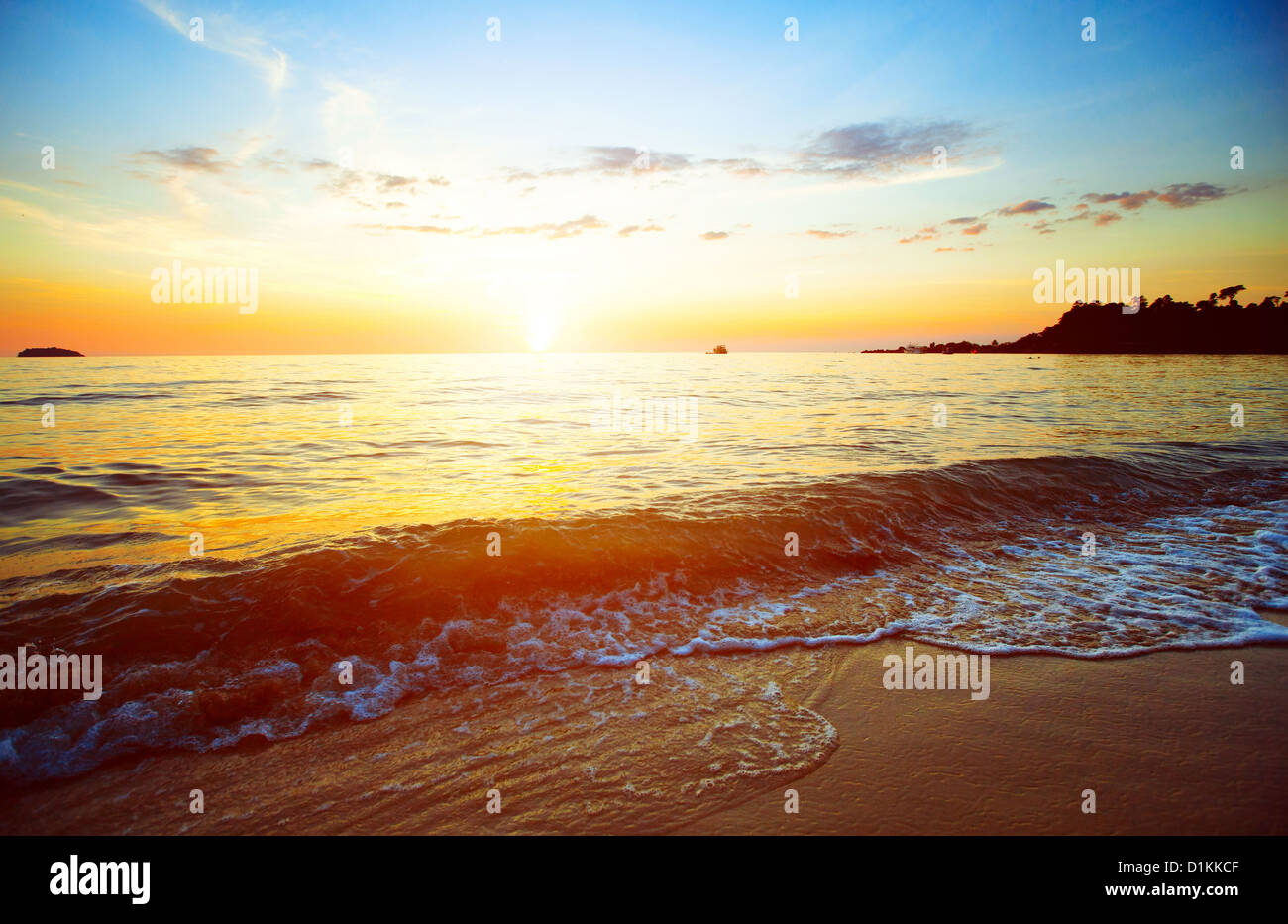Beautiful sunset in the sea Stock Photo - Alamy