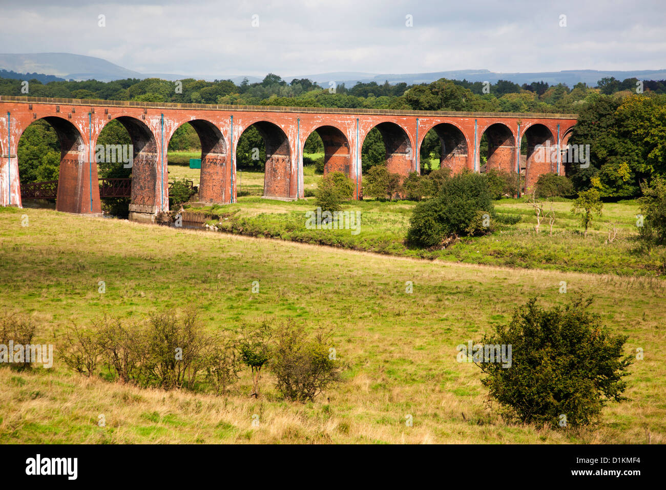 Railway viaduct in lancashire hi-res stock photography and images - Alamy