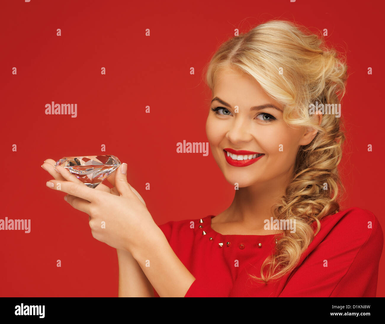 Fancy red diamond hi-res stock photography and images - Alamy