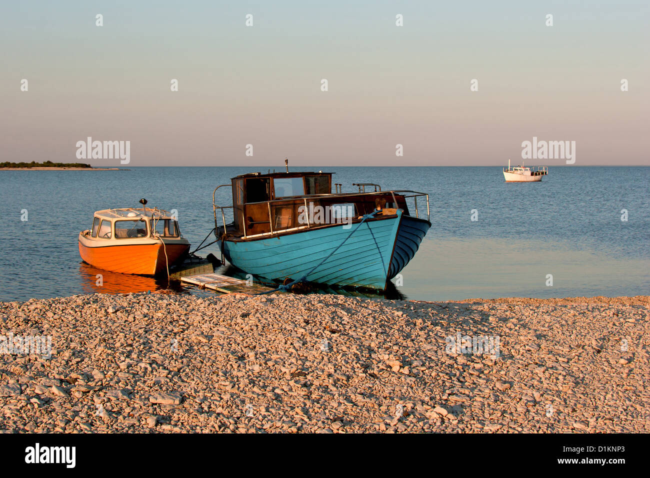 Tired boats hi-res stock photography and images - Alamy