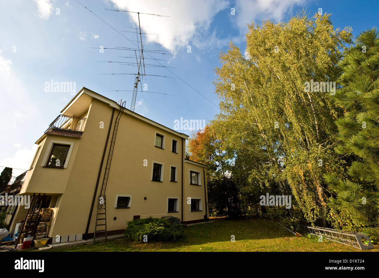 Amateur radio antennas hi-res stock photography and images - Alamy