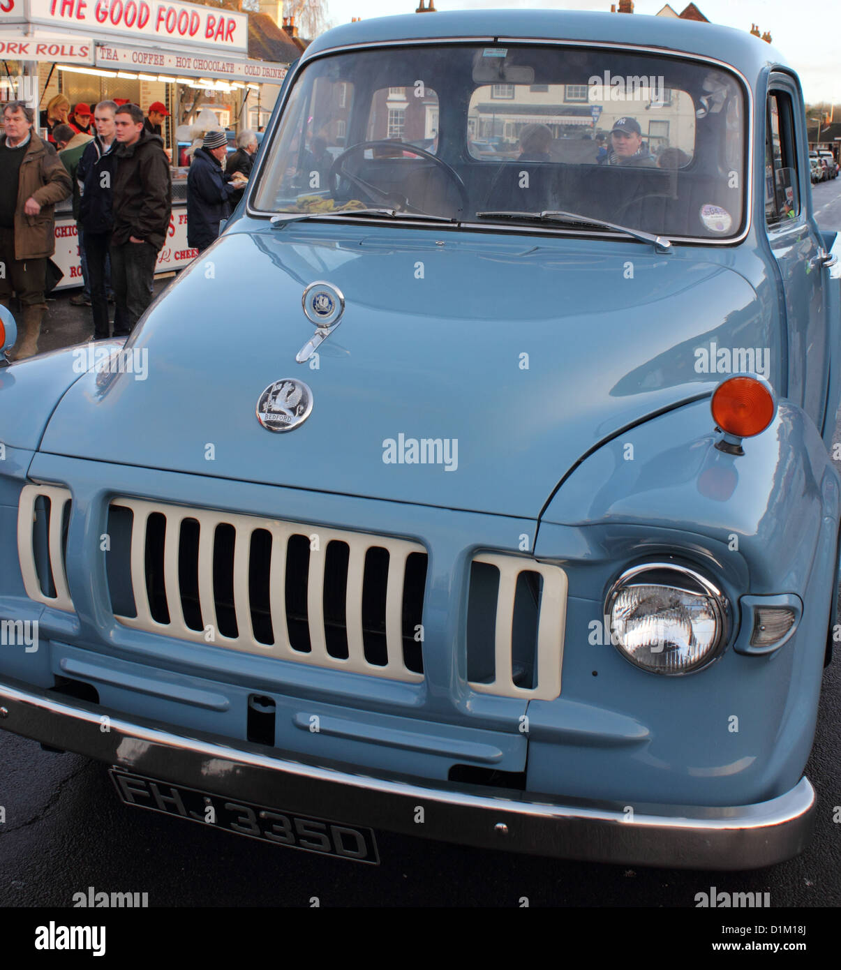 old retro classic lorry Stock Photo - Alamy