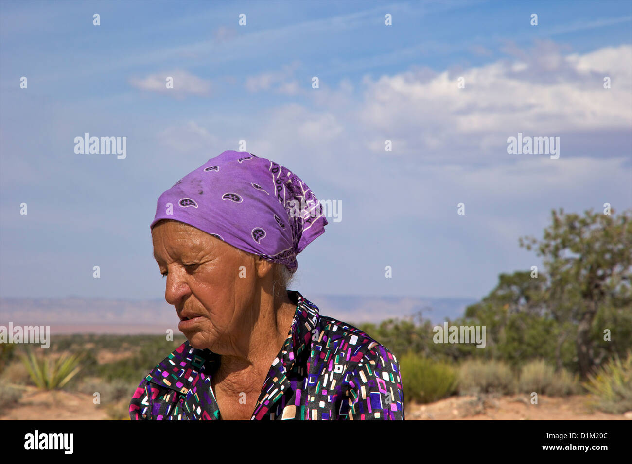 Navajo woman hi-res stock photography and images - Alamy