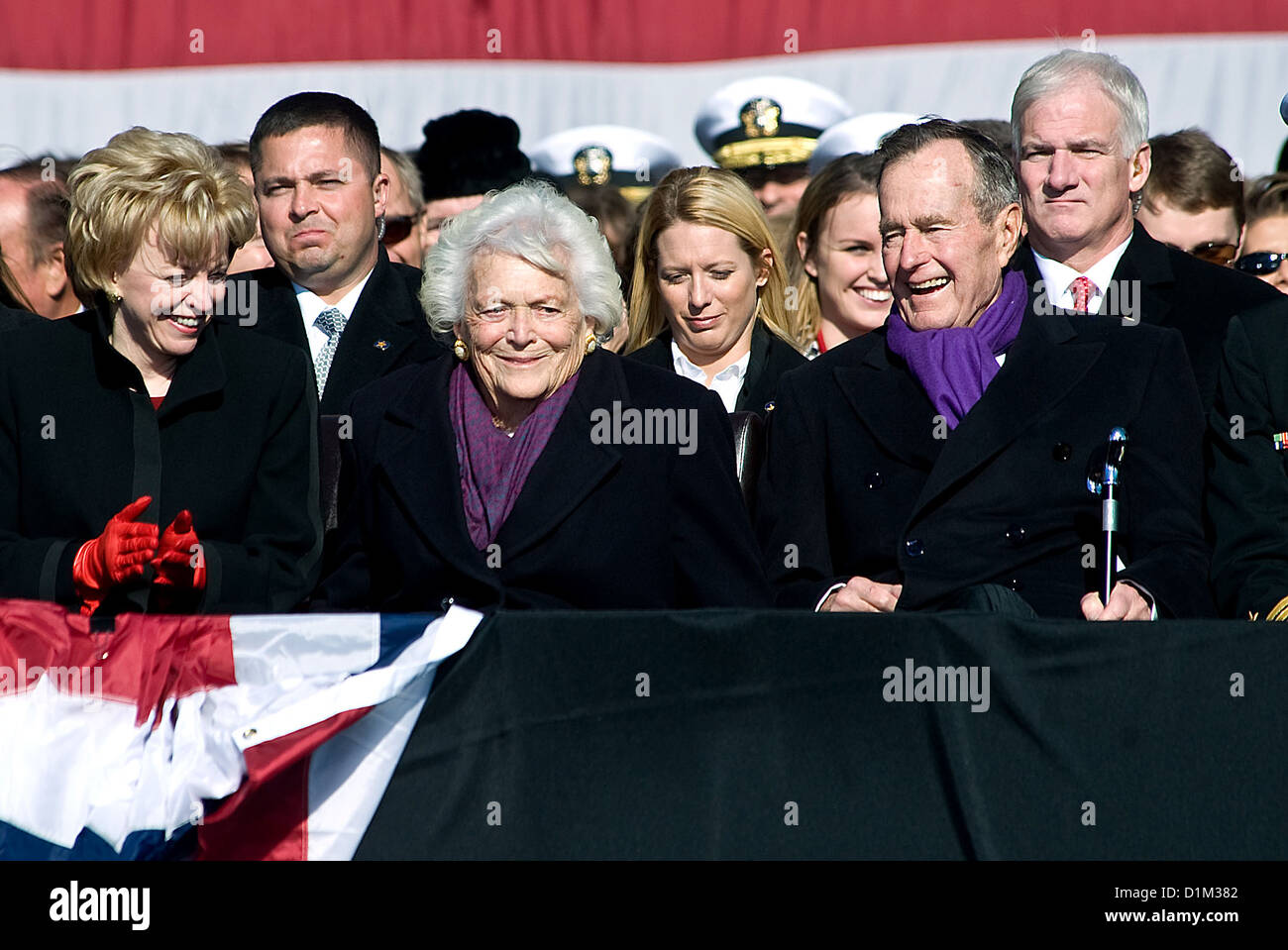 From right, President George H. W. Bush, former First Lady Barbara Bush ...
