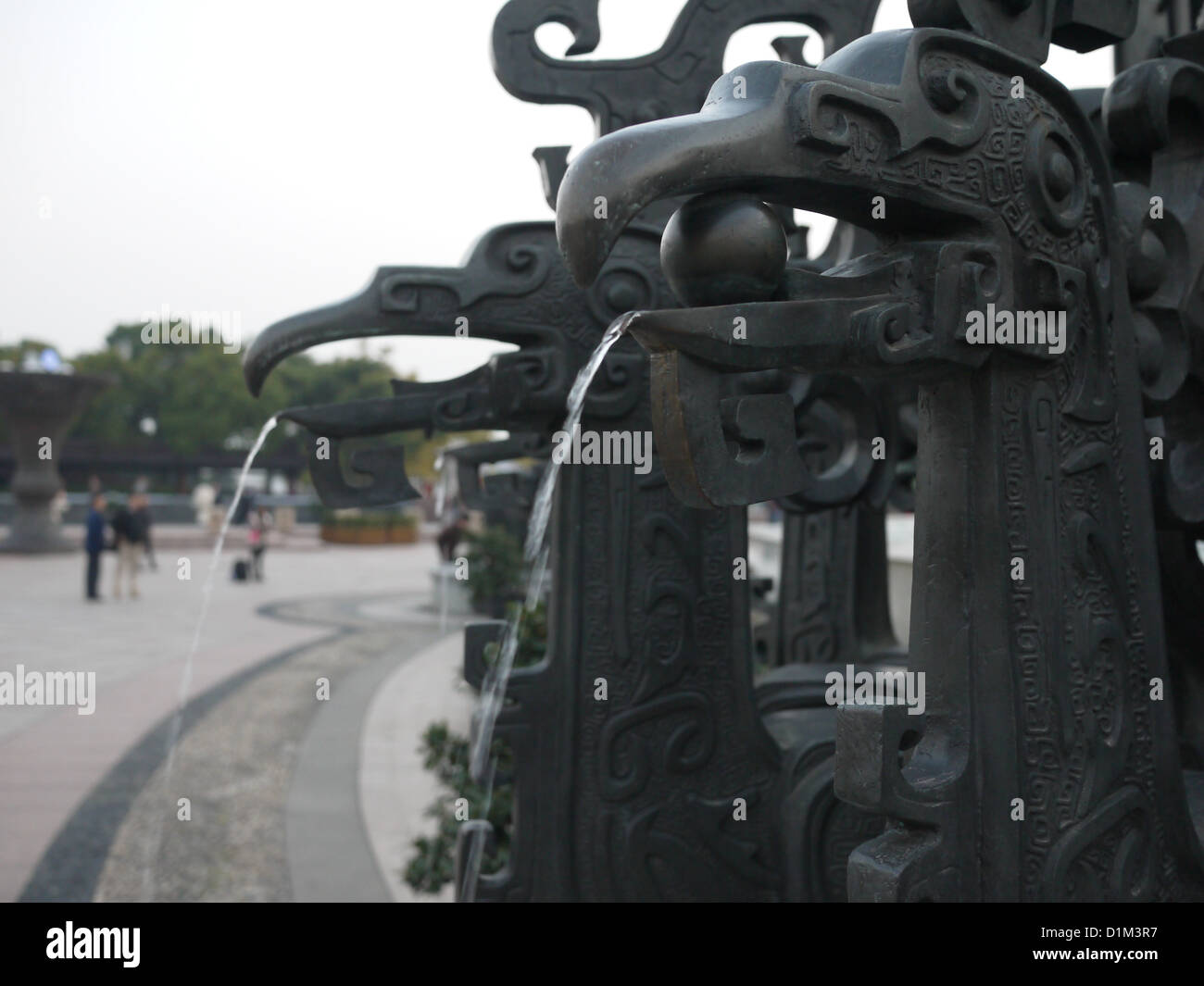 Phoenix statue bronze hi-res stock photography and images - Alamy