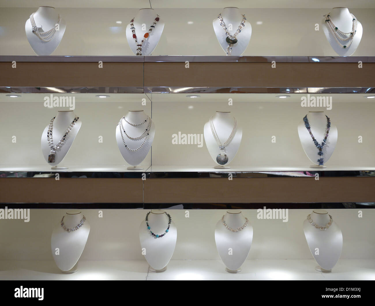 pearl necklaces jewelry store display china Stock Photo - Alamy