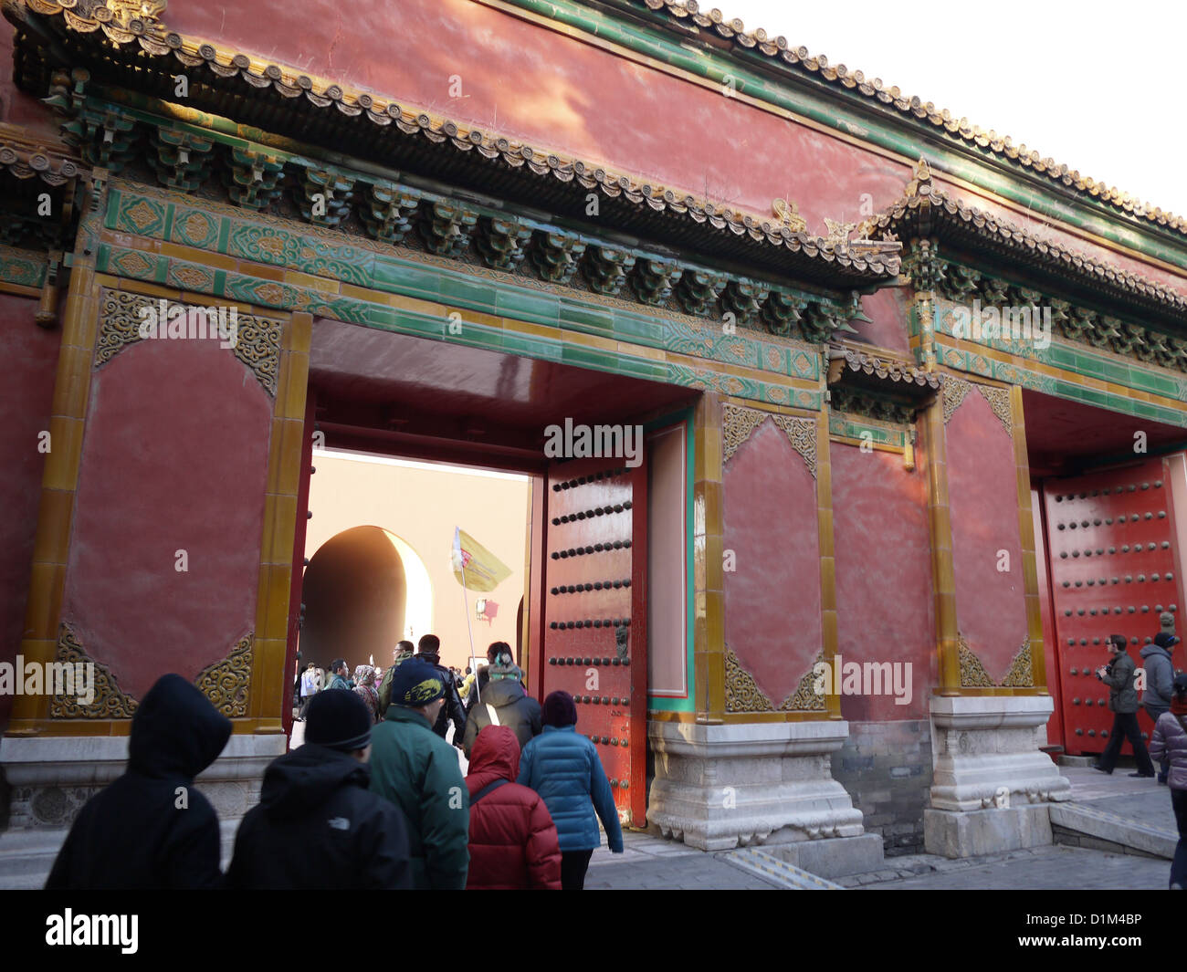 sidewalk river people walking autumn fall china Stock Photo - Alamy