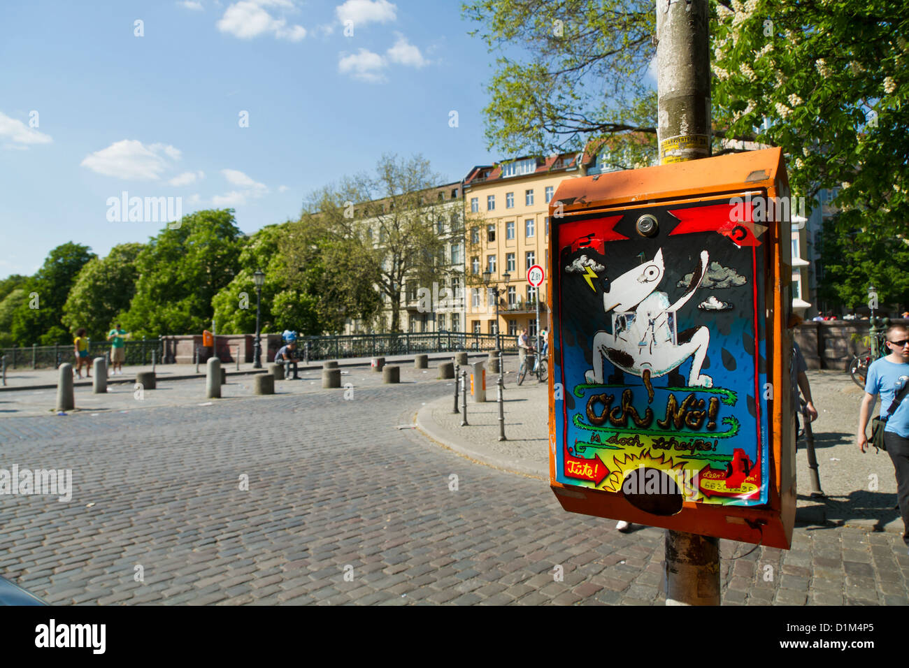 Trash bin berlin germany hi-res stock photography and images - Alamy