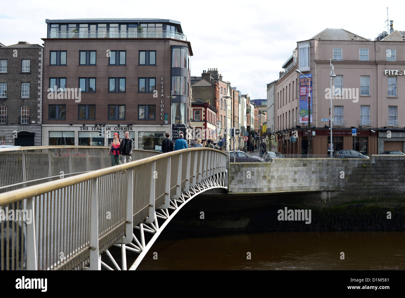 street scene of the Temple bar area in Dublin Ireland Stock Photo - Alamy