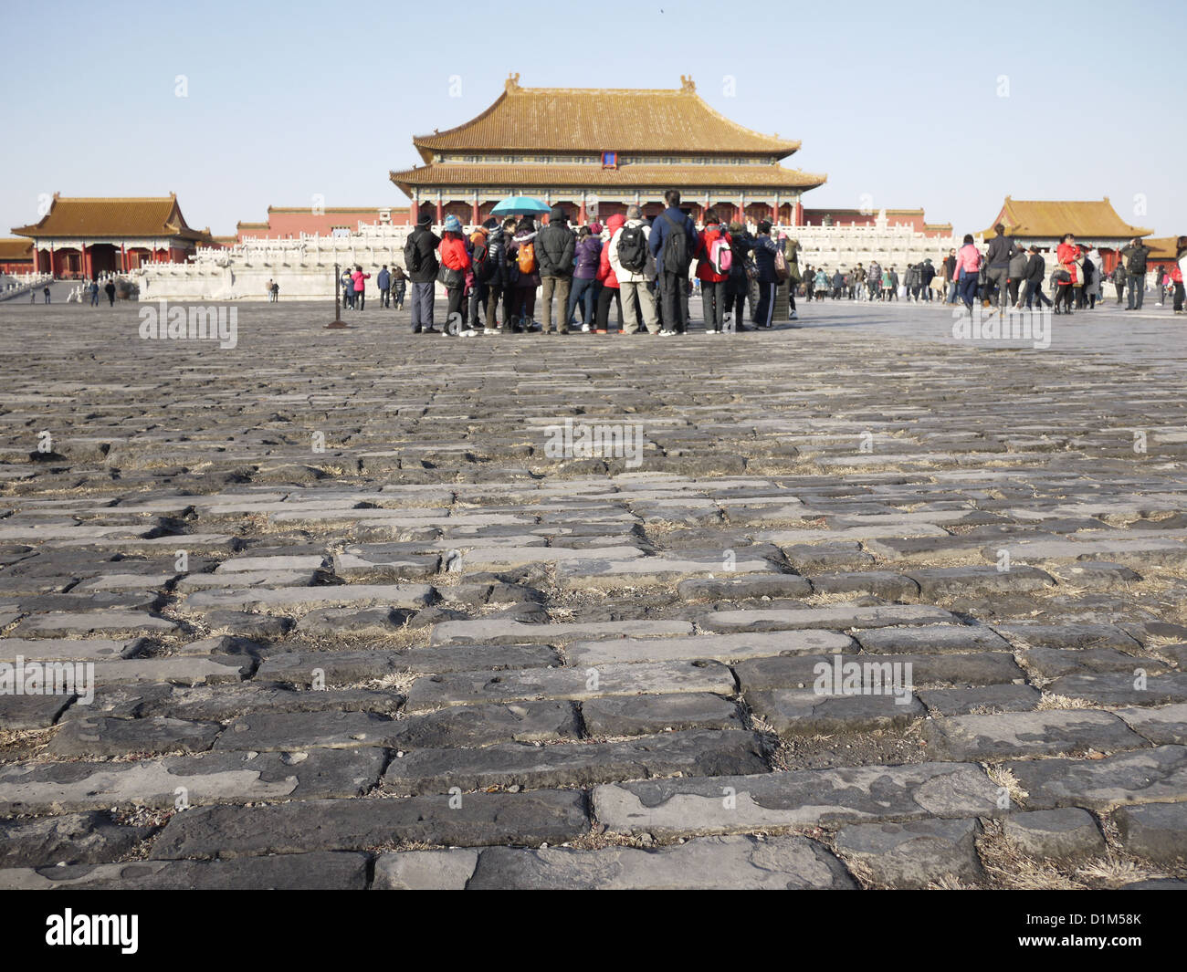 forbidden city tour visitor stone walkway Stock Photo - Alamy