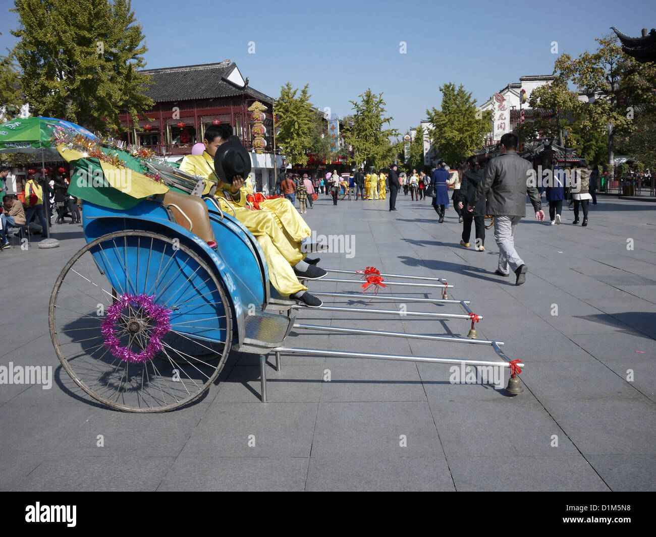 Pulled rickshaw ricksha hi-res stock photography and images - Alamy