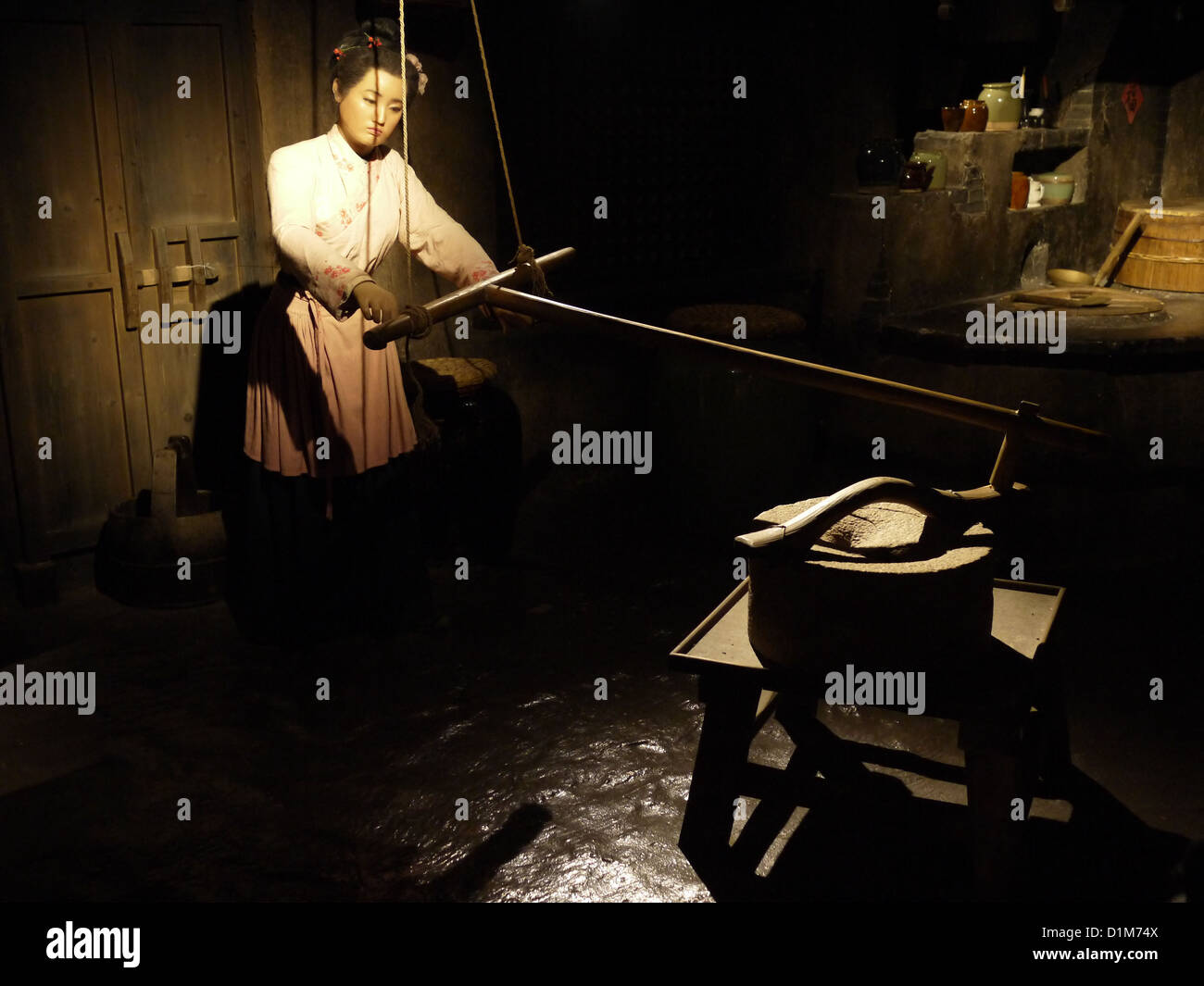 ancient chinese kitchen shanghai museum exhibit Stock Photo - Alamy