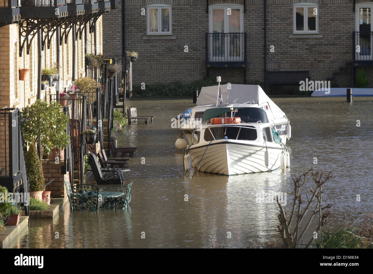 FLOOD IN ST IVES CAMBRIDGESHIRE Stock Photo - Alamy