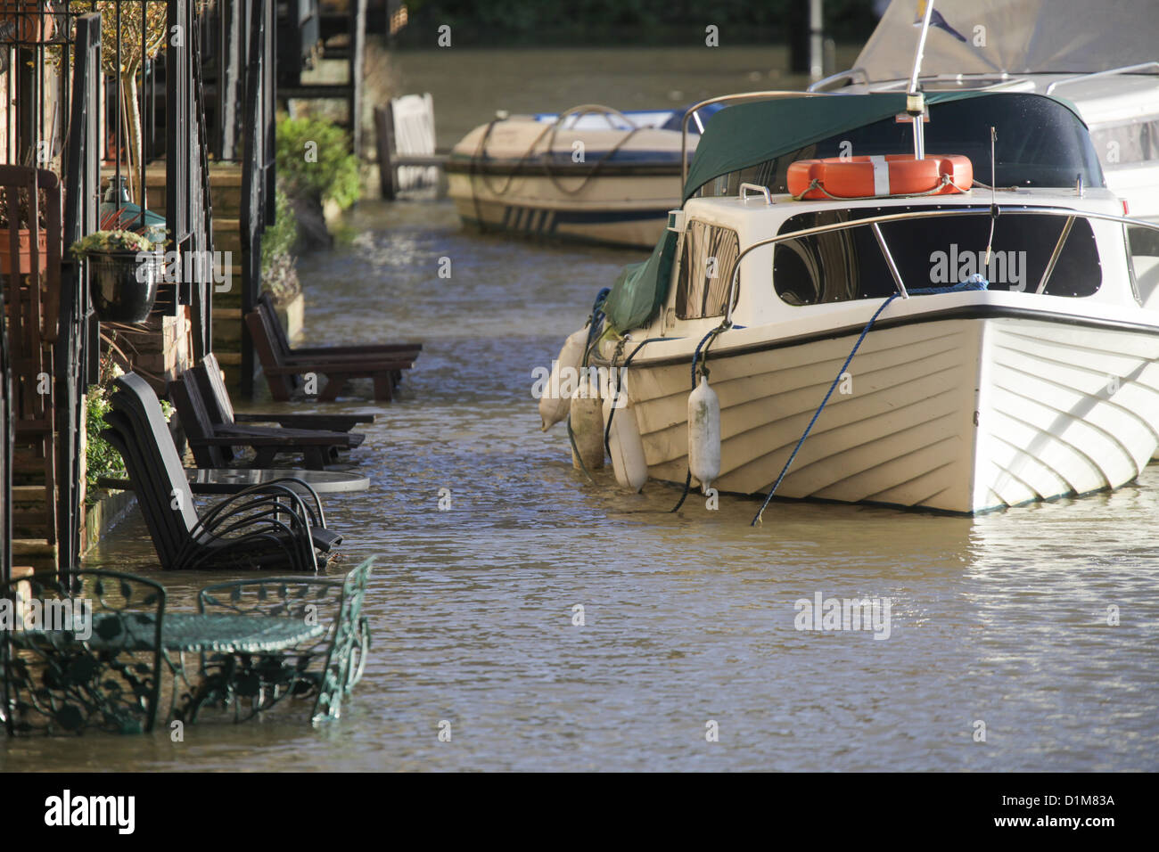 FLOOD IN ST IVES CAMBRIDGESHIRE Stock Photo - Alamy