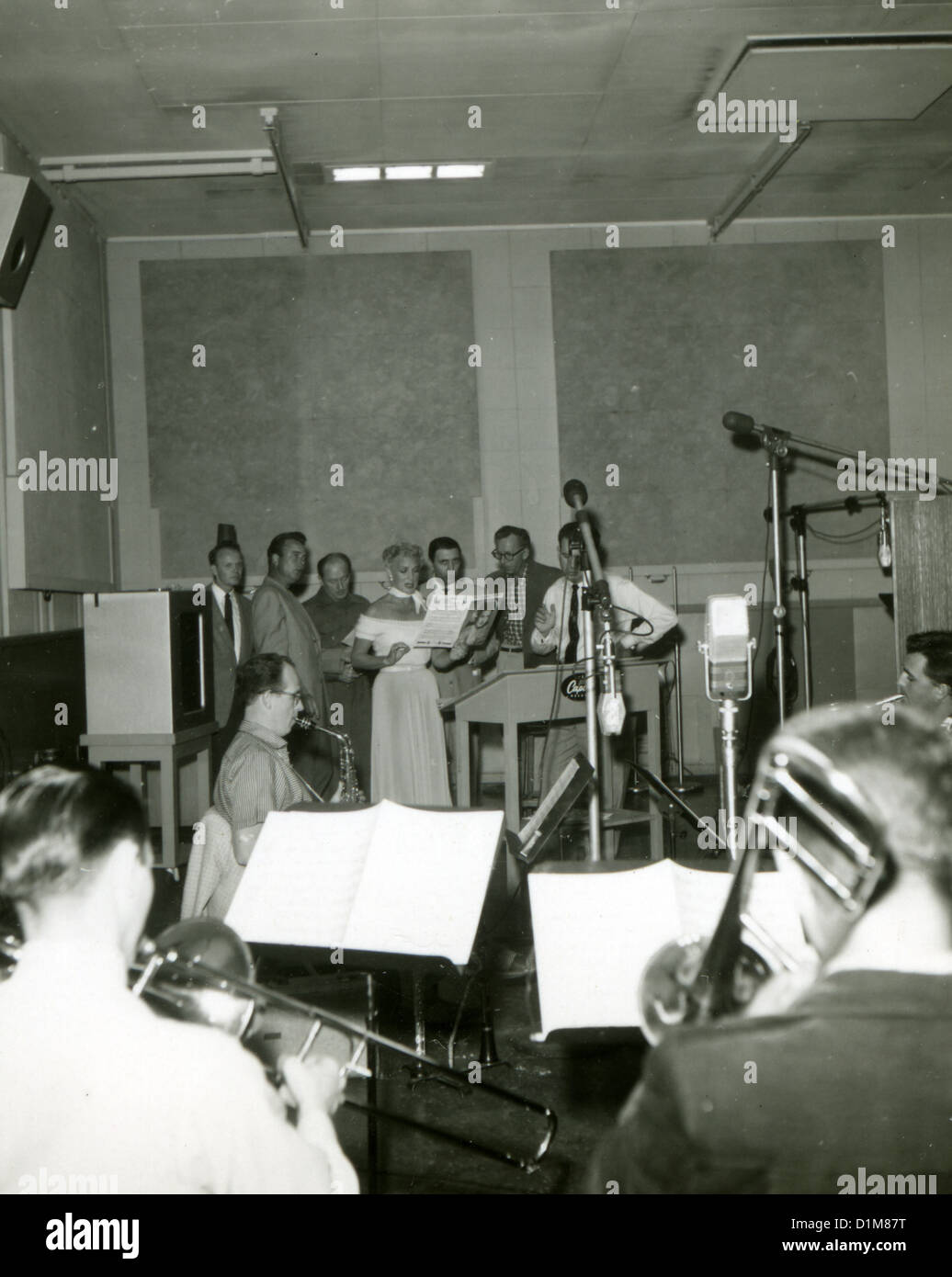 Betty hutton us singer actress hi-res stock photography and images - Alamy