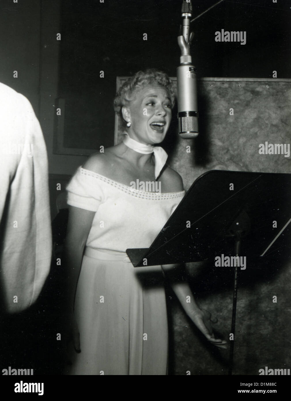 Betty hutton us singer actress hi-res stock photography and images - Alamy